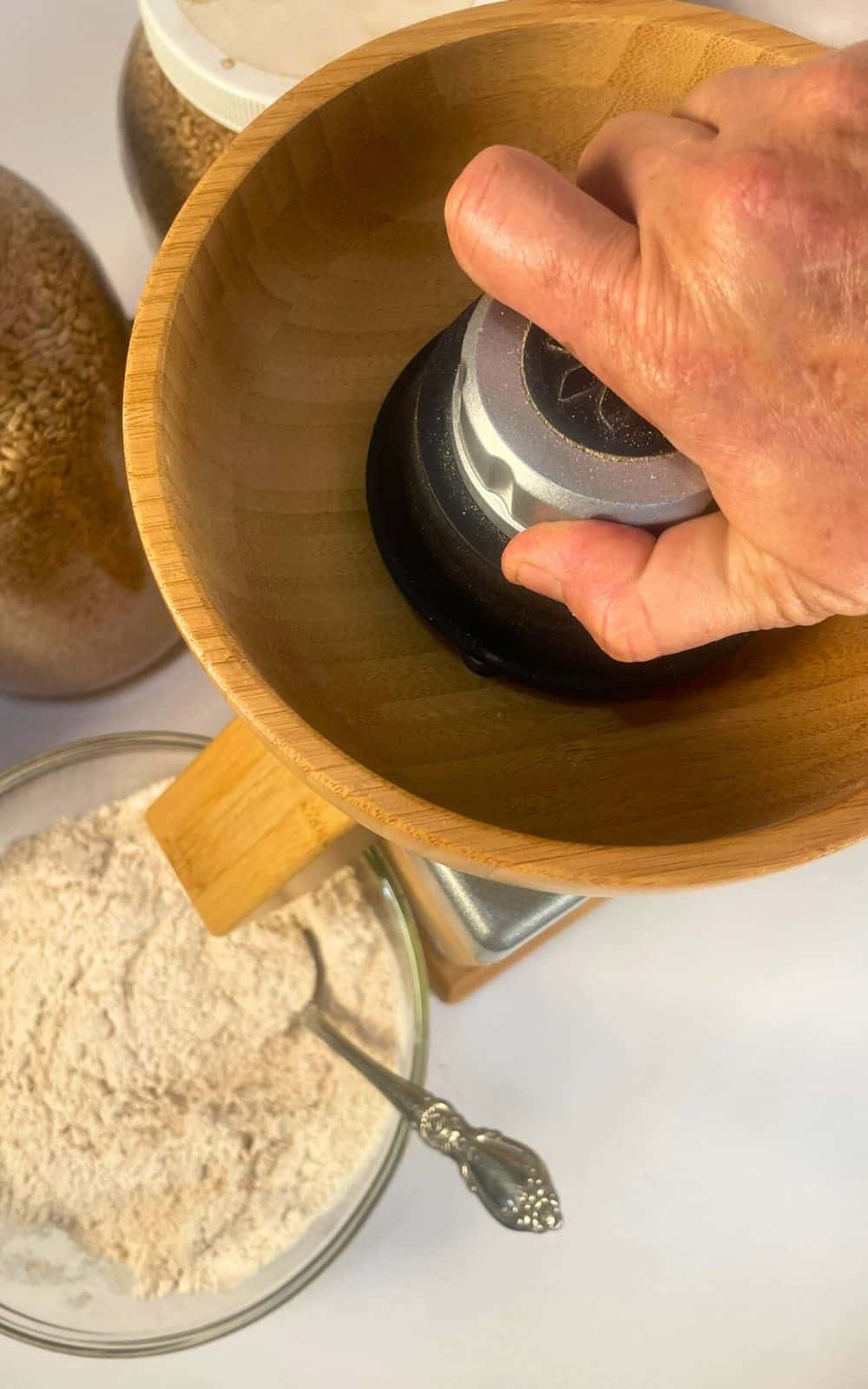 Beginner’s Guide: How To Mill Flour At Home With Fresh Grain » Kowalski ...